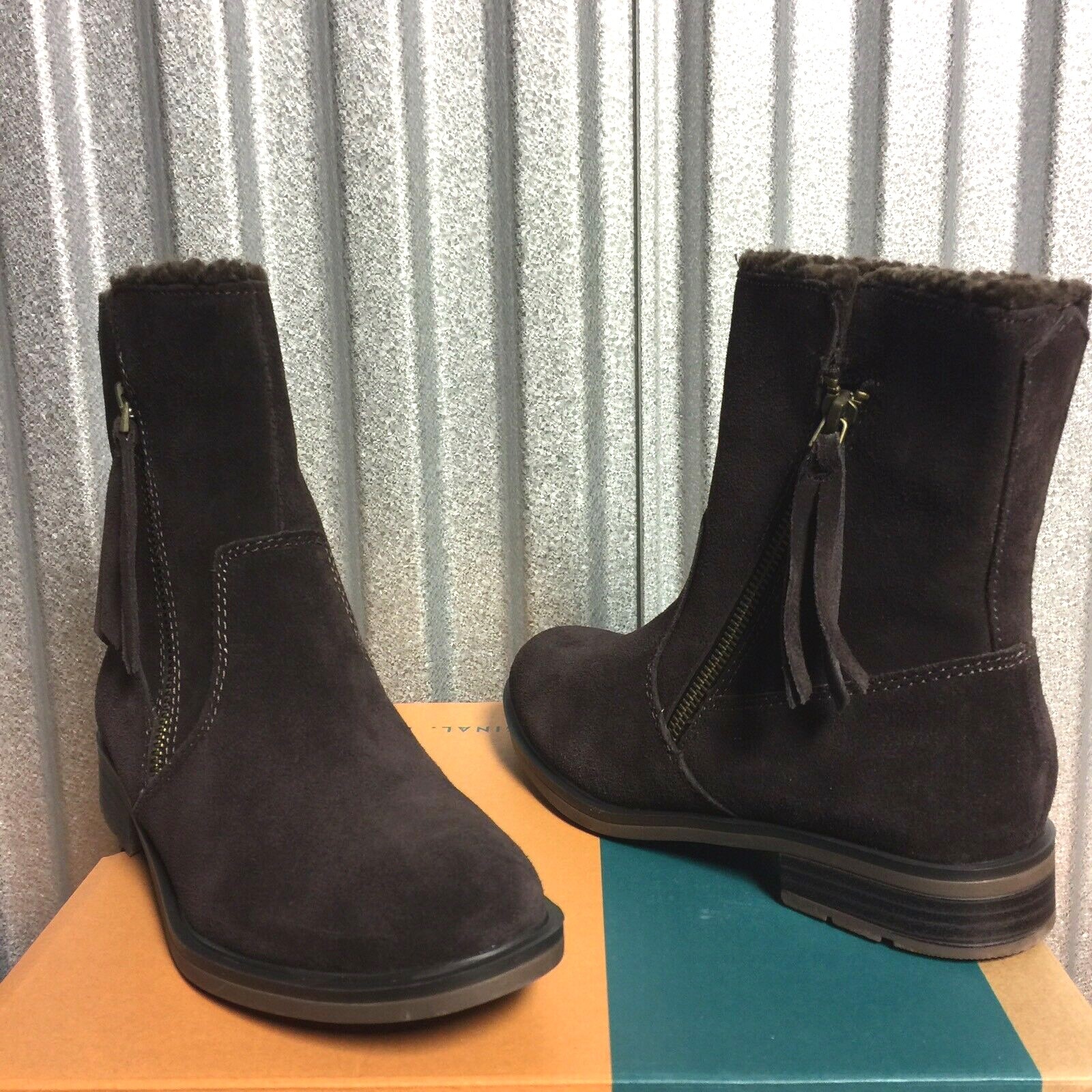 New SPORTO $99 Brown Suede Ankle Boots 6 M Water-Resistant Booties *NO ...