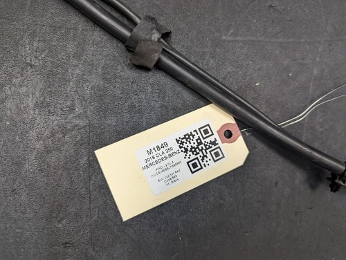 Windshield Washer Nozzle w/ Hose 2018 Mercedes CLA250 1768600192 2014 ...