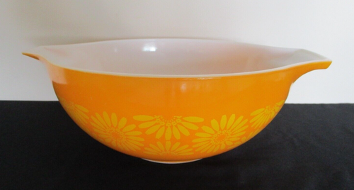 LARGE PYREX SUNBURST MIXING BOWL ORANGE YELLOW DAISY RETRO EARLY ...