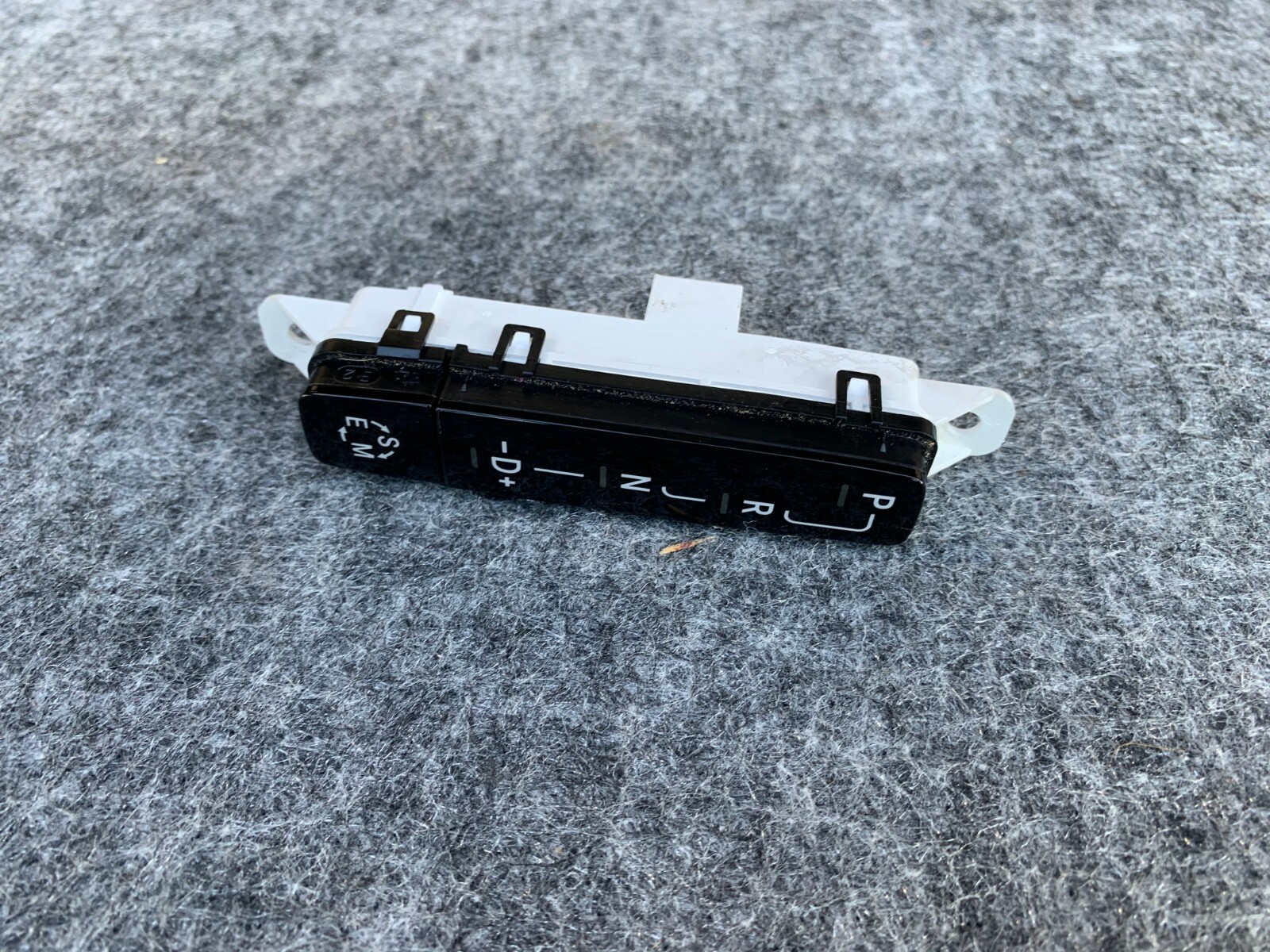 SHIFTER GEAR SELECTOR DISPLAY OEM 12-16 MERCEDES SLK250 SLK350 SLK55 ...