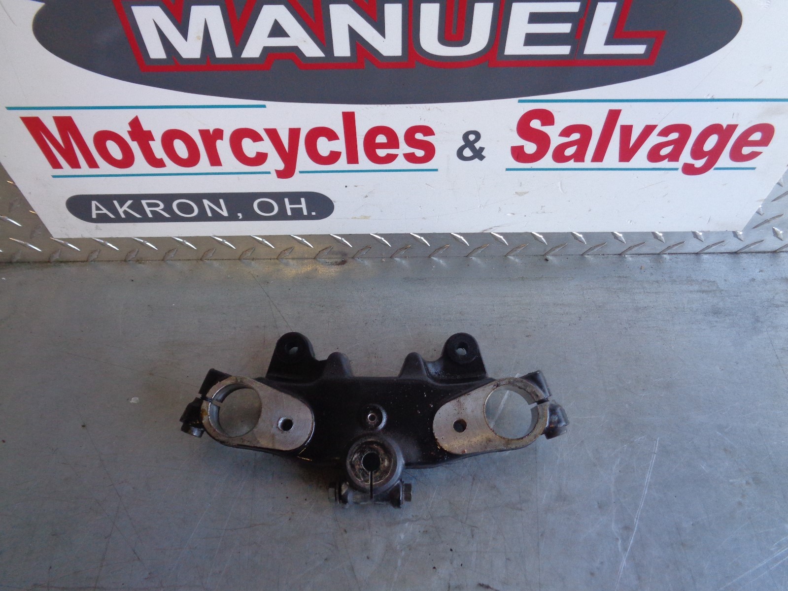 1985 85 Suzuki GS700E GS700 GS 700 top tripple tree | eBay