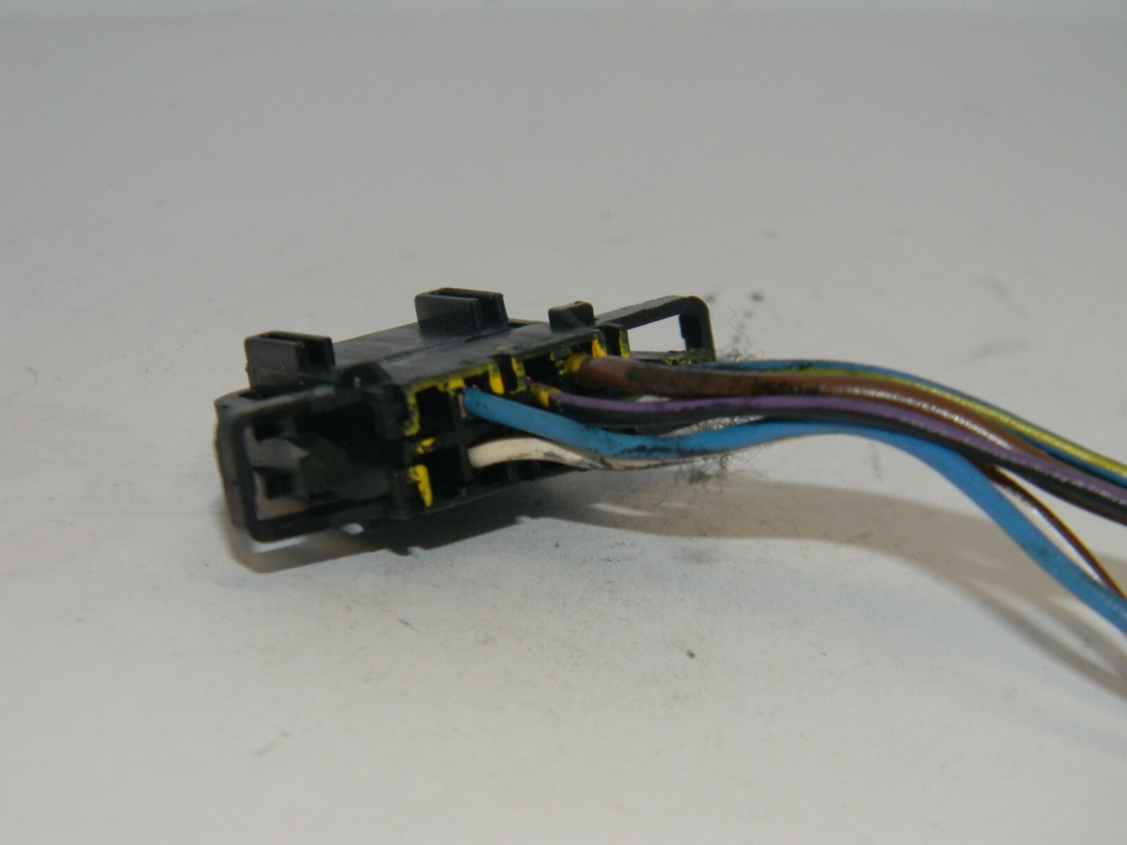 AUDI 2004 A8 6 PIN ELECTRICAL CONNECTOR PLUG PIGTAIL 3B0972724 USED | eBay