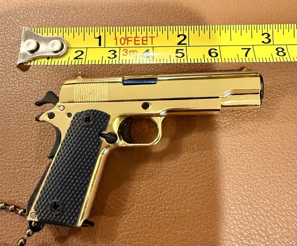 Toy 1:5 all Metal Pistol Mini Gun Key Chain Gold Figet Colt 1911 high ...
