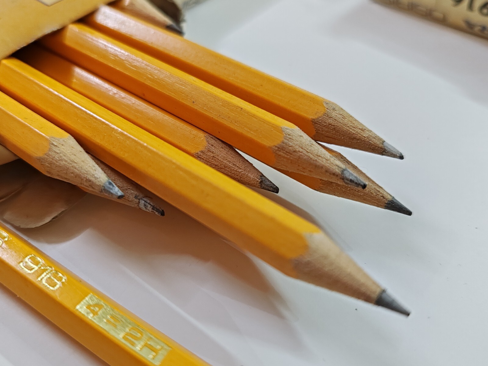 120 Pcs Of Vintage Nos Lyra OSIRIS 916 4=2H Pencil , Germany | eBay