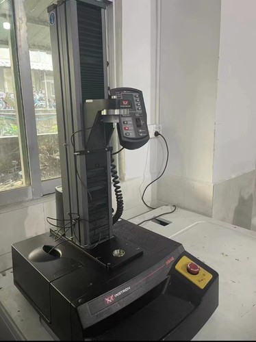 Instron 5942 Tensile and Compression Tester. working. for sale online ...
