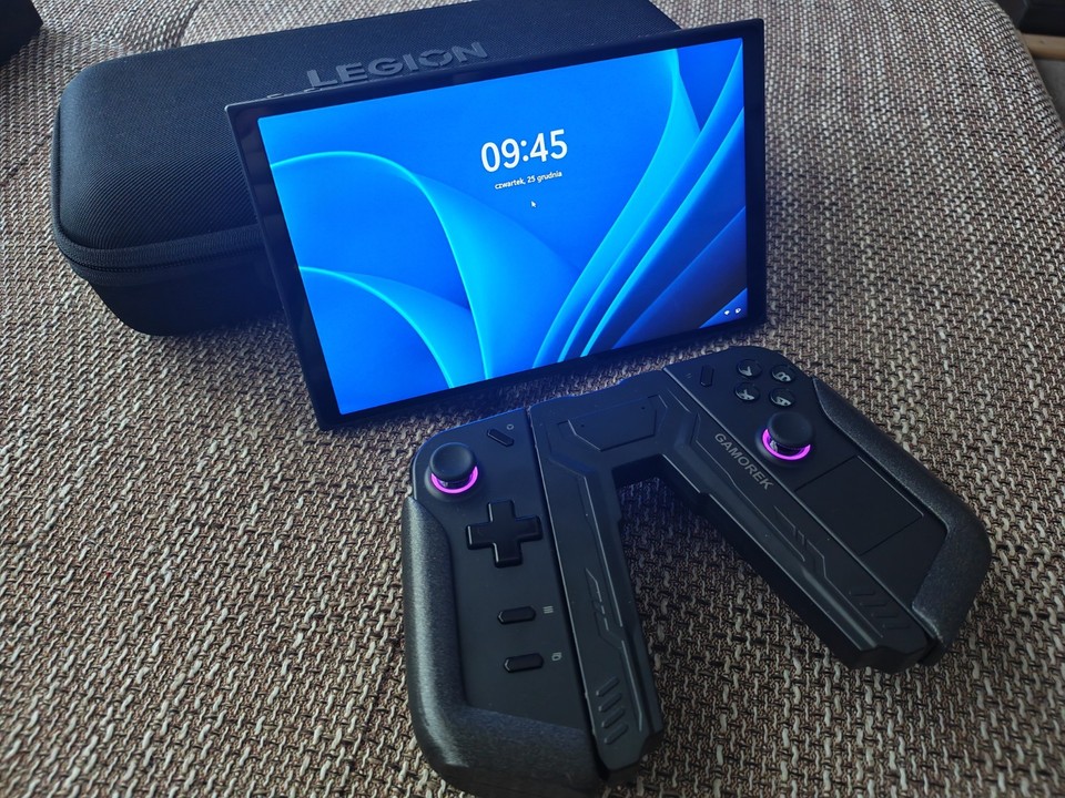 Lenovo Legion Go 144hz QHD Screen - Original Case + Box, 2tb m.2 | eBay