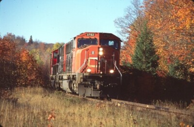 CN 5782 SD-75I #41 HEYDEN ON (CANADIAN NATIONAL) ORIGINAL SLIDE 10-03 ...