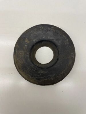 Volkswagen Golf VI 2010 rear coil spring rubber mount 1K0512149B Petrol ...