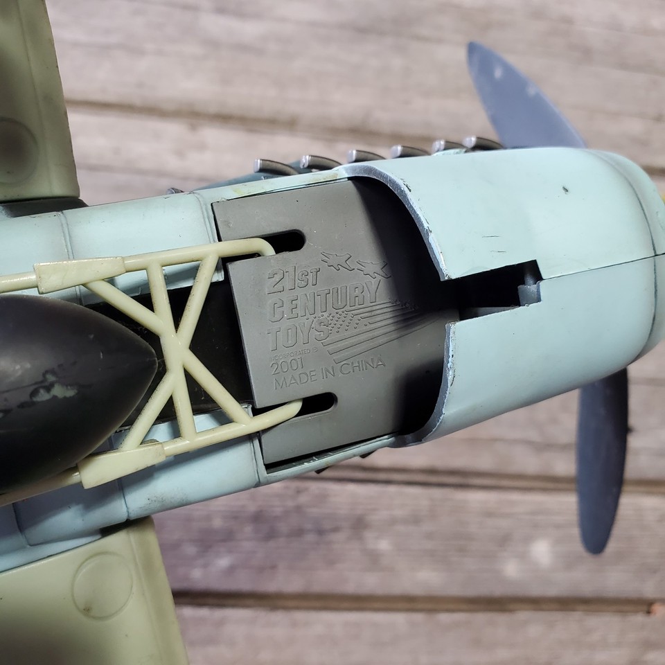 21st Century Toys 2001 Ultimate Soldier Luftwaffe Stuka Dive Bomber ...