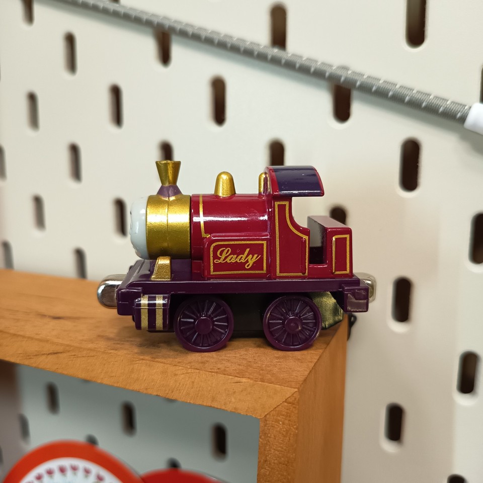 Thomas & Friends LADY Engine Magnetic Train 2.5" Figure Toy Take Along ...