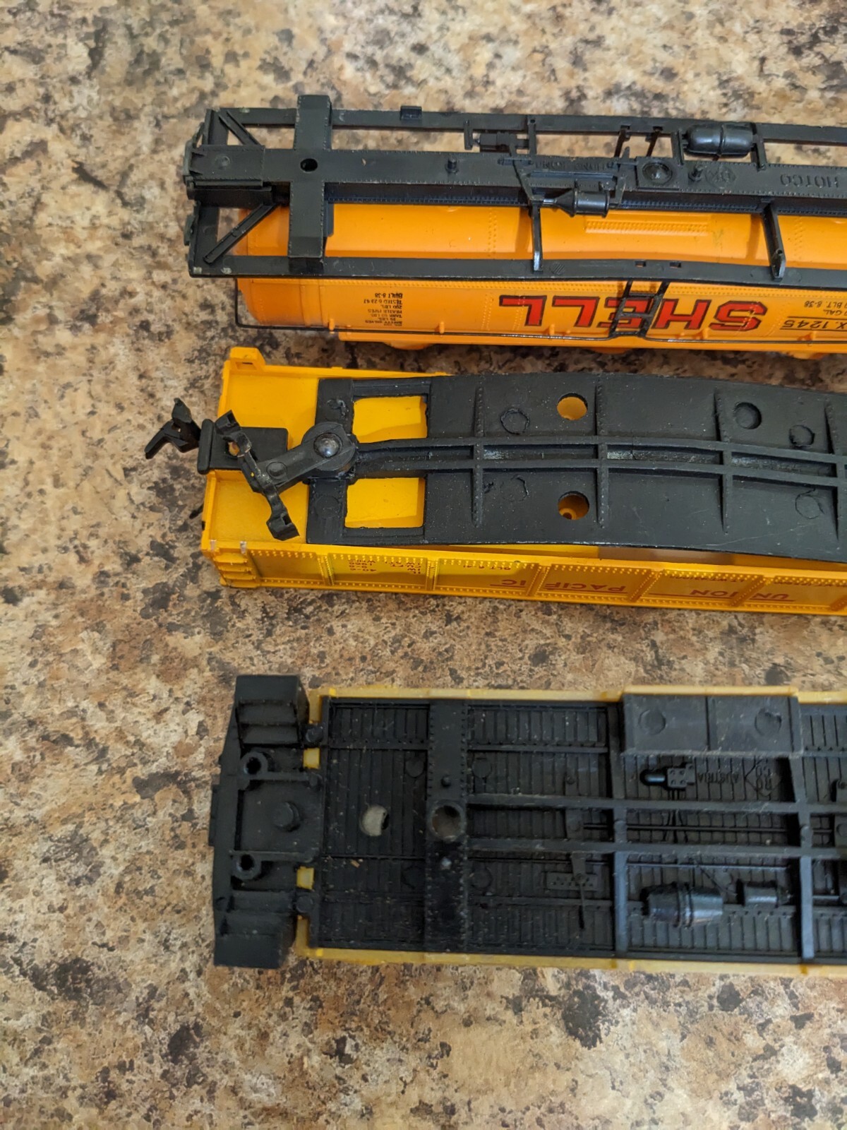 VINTAGE HO Gauge Model Railroad Train Cars – Lot of 13 | eBay