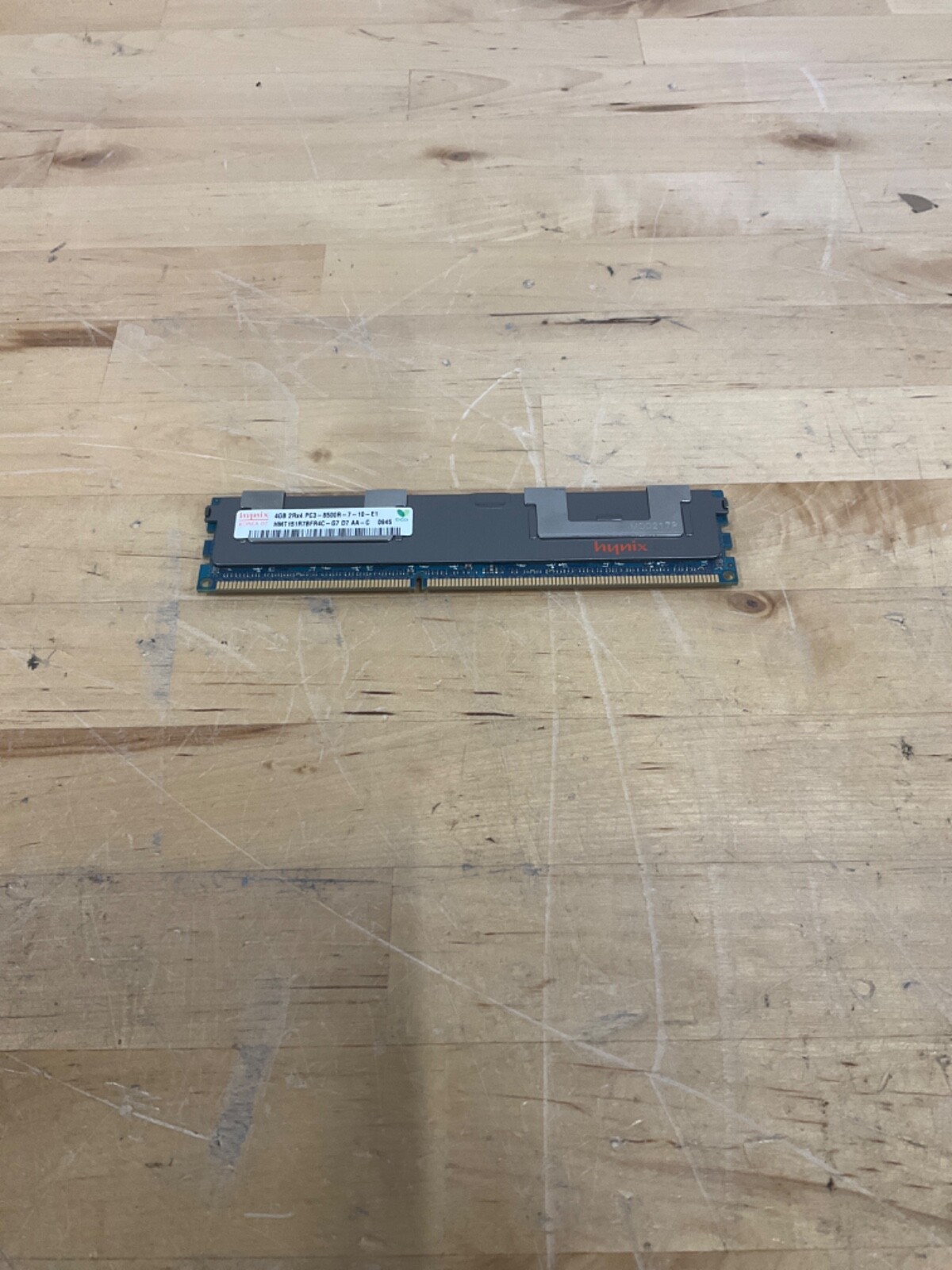 Lot of 16 HYNIX 4G 2Rx4 PC3-8500R-7-10-E1 / HMT151R7BFR4C-G7 Total 64Gs ...