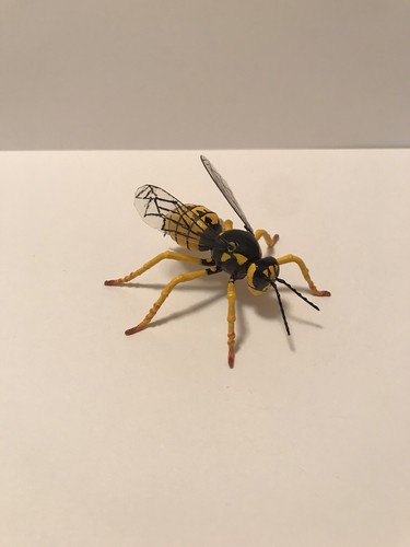 Handmade Hand-painted 2.75" Yellow Jacket Bee Hornet Wasp Insect Figure ...