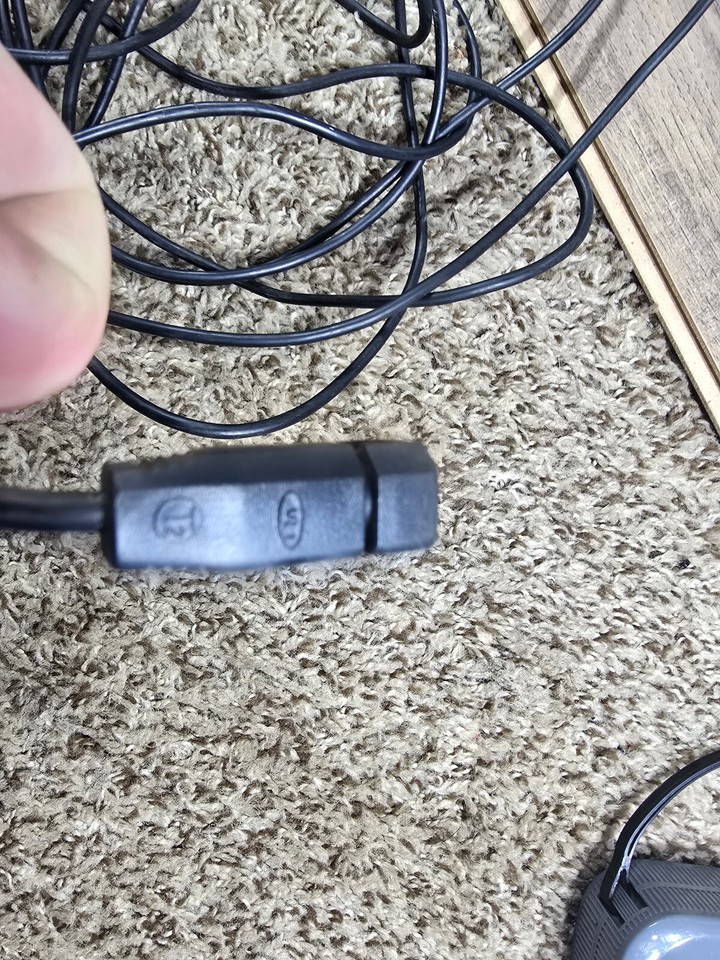 Humminbird FishFinder Fish Finder 585C FF 585 with dock | eBay