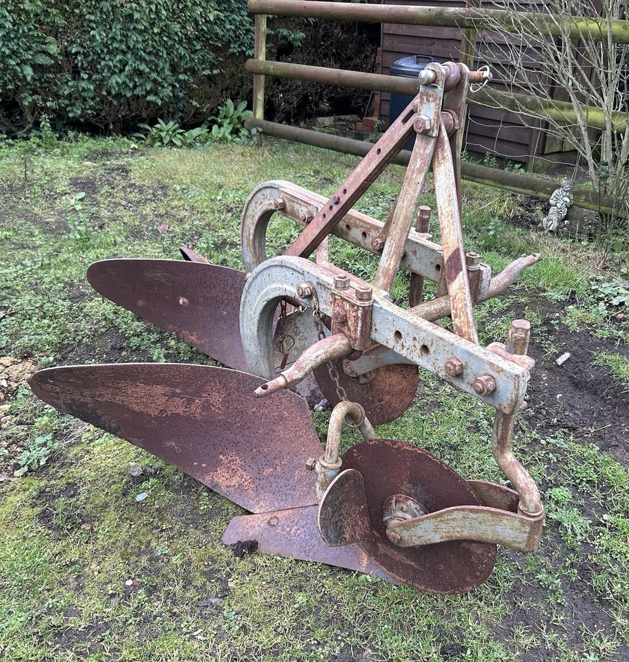 Ferguson Tractor 2 Furrow Plough With Skims Discs Depth Wheel Decent ...