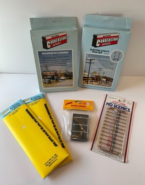 HO Scale Train Accessories Lot of 6Road Signs Telephone Poles, Straight ...