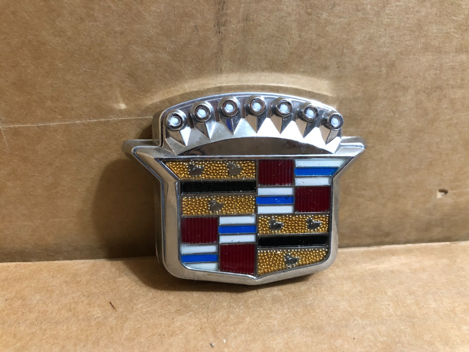 1977-1979 Cadillac Trunk Crest Emblem Flip Lock Cover # 20005684 ** | eBay