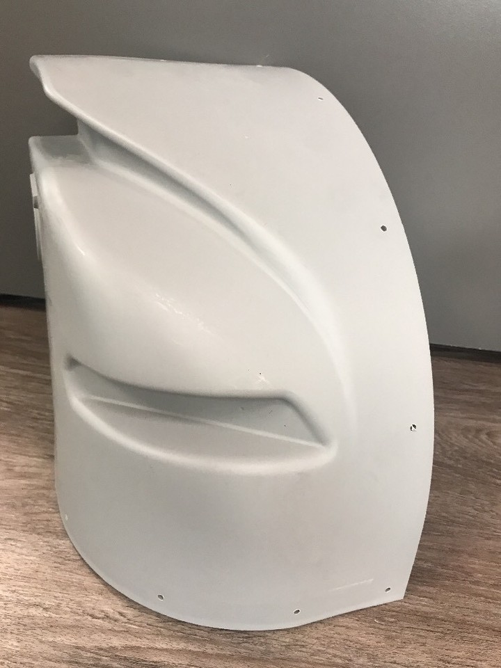 Supreme Corner Cap - Curbside - 116990 - OEM 2018+ Truck Body Radius ...