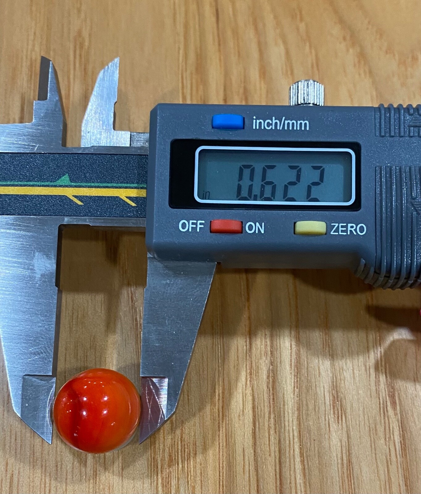 Beautiful Akro Agate Patch / Helmet Red and Yellow Marble - 0.622" Hard ...