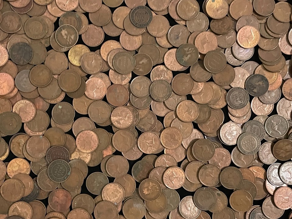 DECEASED ESTATE AUSTRALIAN HALF PENNY COINS ONLY BULK LOT COLLECTION 4. ...