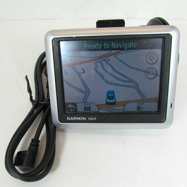 Garmin Nuvi 1100 GPS Receiver w/Suction Cup & Charger Bundle - US Maps ...