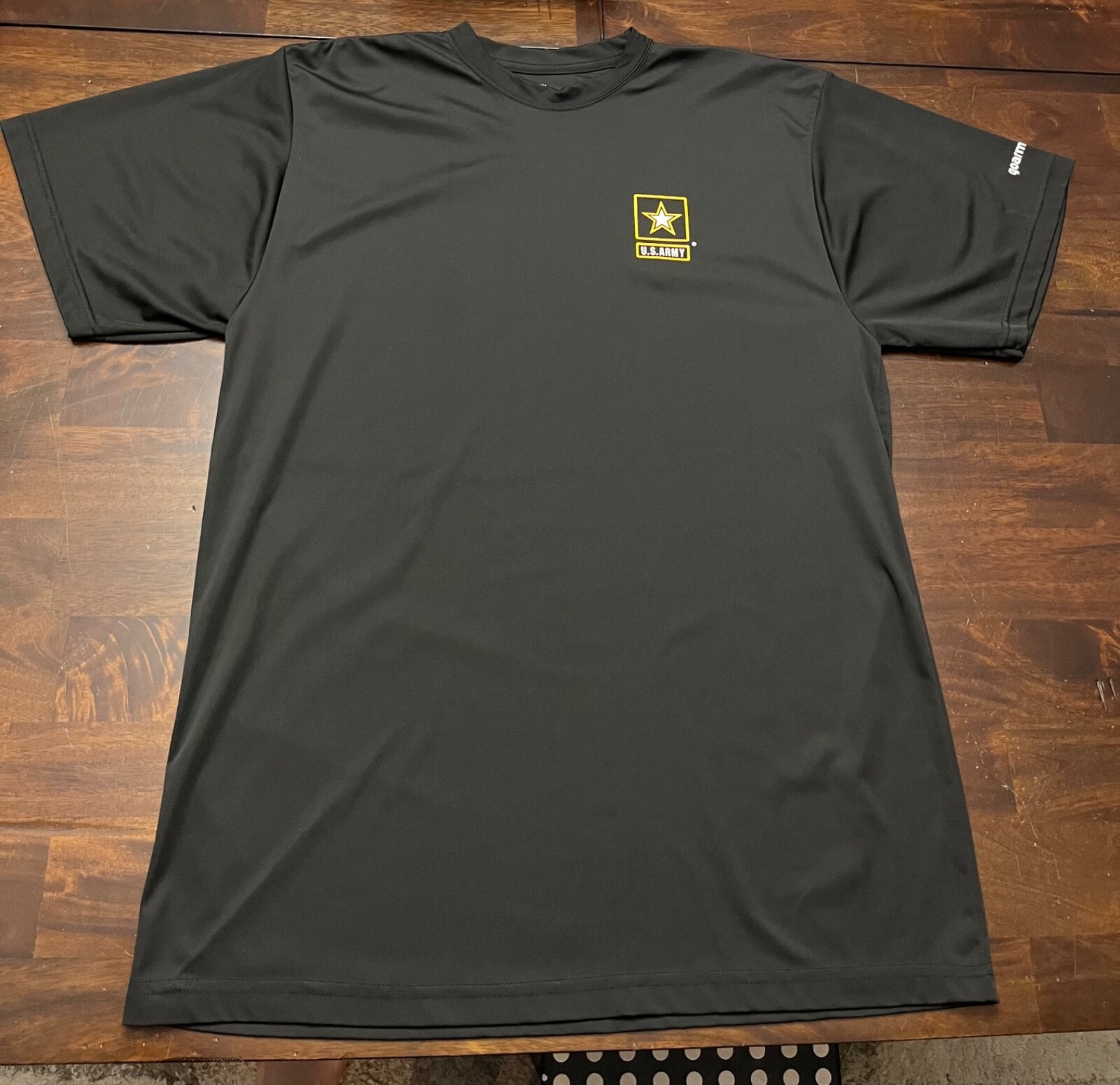 U.S. Army Men's Physical Fitness Uniform Short Sleeve… - Gem