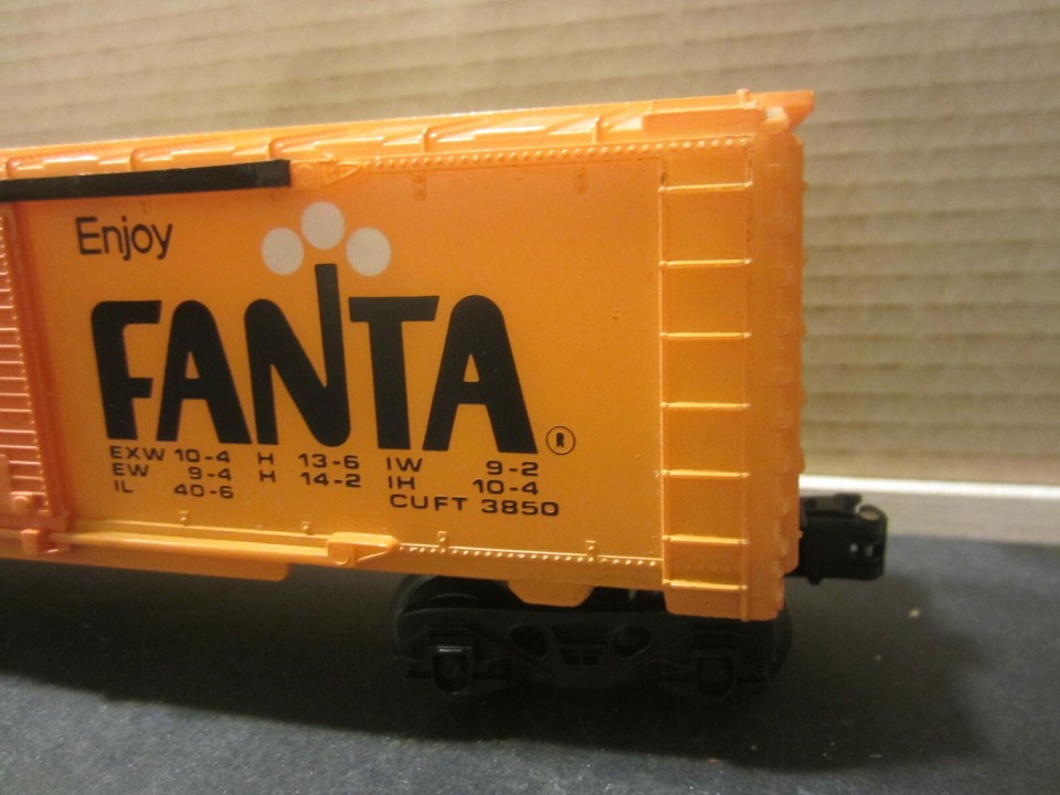Lionel 9745 Fanta Box Car Coca Cola billboard boxcar | eBay