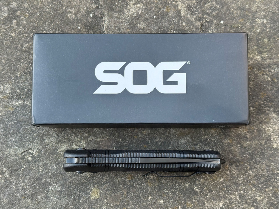 SOG Knives Seal XR Folding Black GRN S35VN Stainless Pocket Knife *New ...
