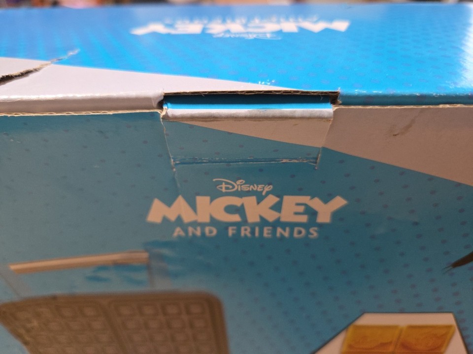 Mickey and Friends 4-Slice Non-Stick Waffle Maker Pre-owned In Box Z1 ...