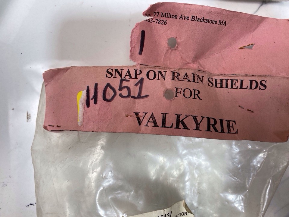 96-04 Honda 1500 Valkyrie Snap On Wind Deflector Rain Shields Crash Bar ...