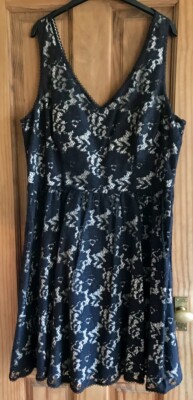 New Principles by Ben de Lisi midi black cotton mix lace dress. V neck ...
