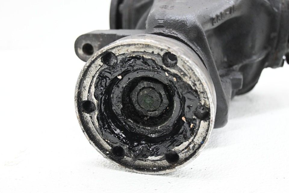 ⭐ 99-03 Bmw E39 M5 Rear Manual Transmission Differential Carrier Final ...