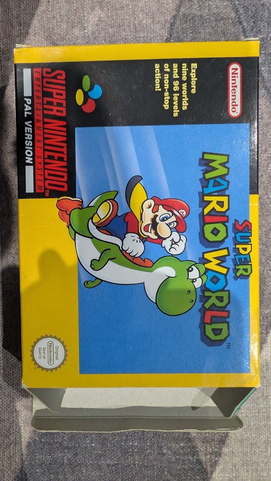 Super Mario World Nintendo SNES PAL Complete Yellow Box With Manual VGC ...