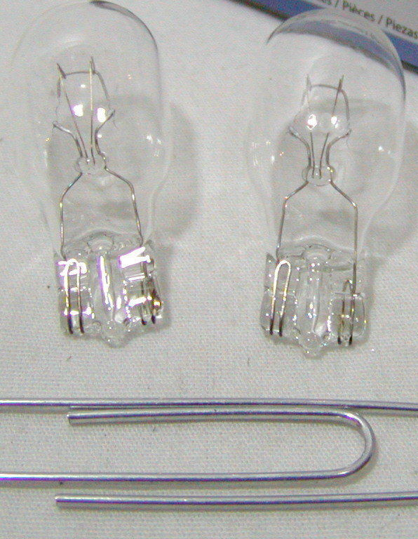 (2) NEW Eiko 906 Miniature Lamp Bulb 9w Wedge 13 volt T5 | eBay