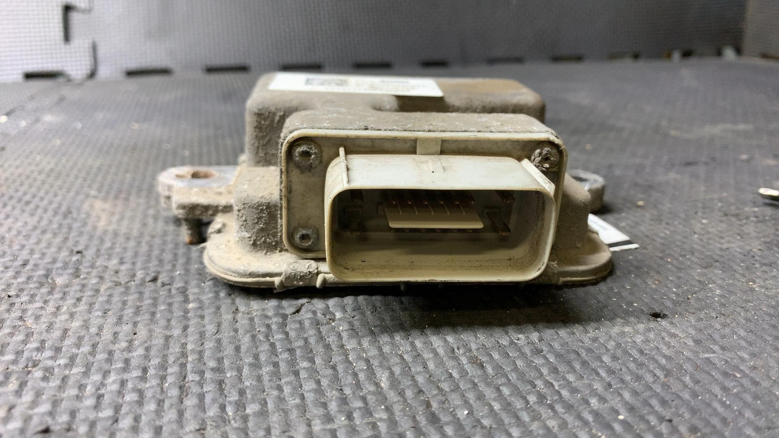 GMC Sierra 1500 5.3L V8 Towing Control Module 2014 2015 2016 2017 2018 2019 OEM | eBay