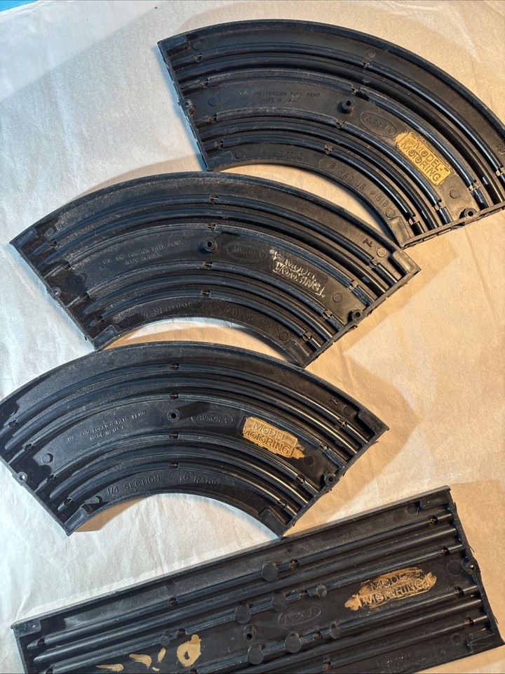 Aurora Model Motoring 6” Radius 1/4 Curve 1518 Slot Car Track & 1517 STRAIGHT | eBay