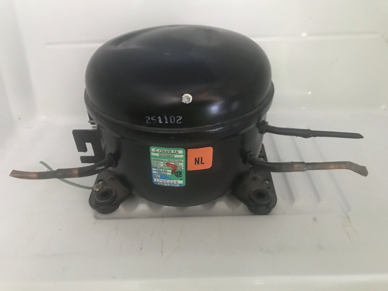 Mabe Sanyo Refrigerator Compressor 80358002 C-QN43L2A | 115V | 60Hz ...