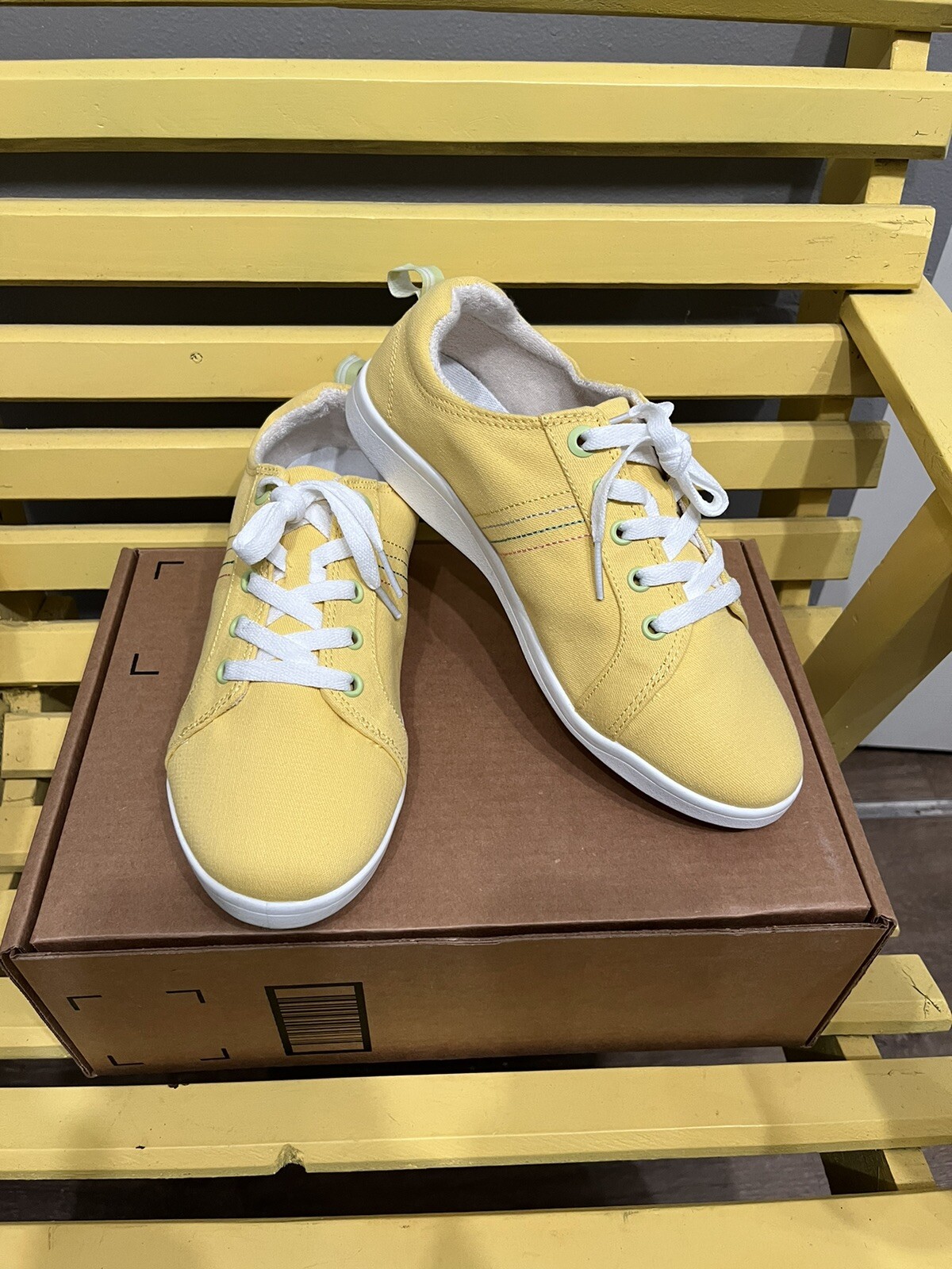 Vionic Beach Stinson Sunny Yellow Fashion Sneaker Womens Size 8.5 ...