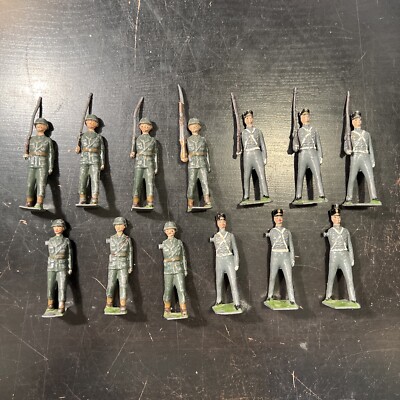 13x Britains Metal Lead Toy Soldiers Military Infantry Figures ...