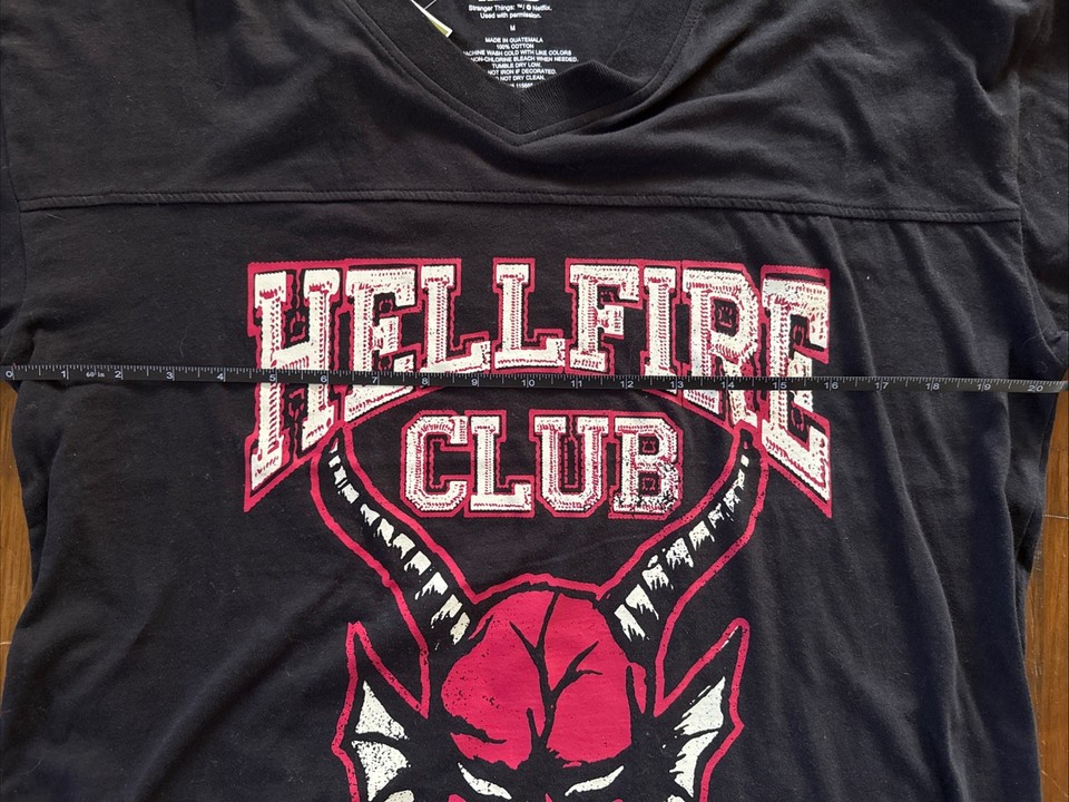 Stranger Things Hellfire Club Founding Member Juniors Top Size Medium ...