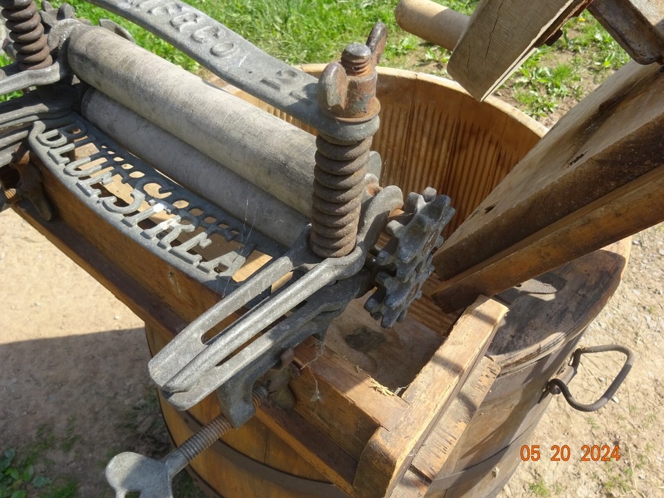 Antique Wooden Barrel Washer Washing Machine w/ Ringer/ hand crank | eBay