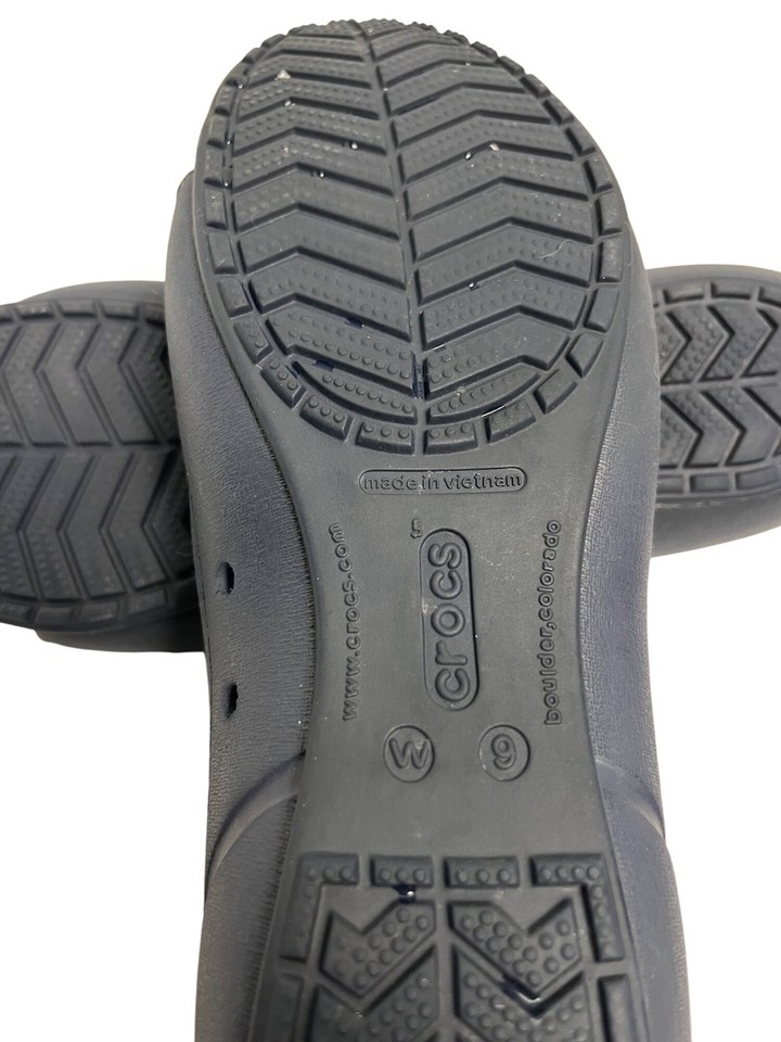 Crocs Womens Navy Cap Toe Mirror Ballet Flats Lightweight Slip-On Style ...