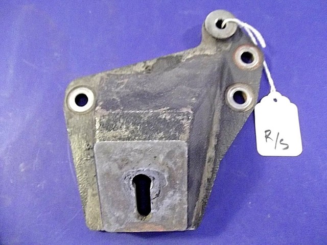 Miatamecca Engine Mount Bracket R/S 94-97 1800CC Miata MX5 Mazda ...