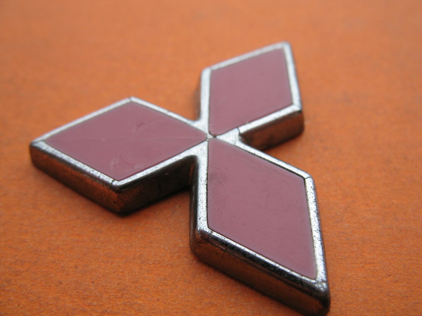 94 95 96 MITSUBISHI GALANT REAR TRUNK LID EMBLEM LOGO BADGE SIGN SYMBOL ...