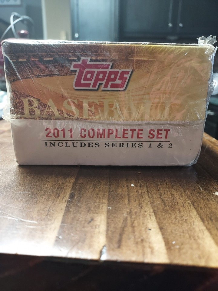 2011 TOPPS BASEBALL COMPLETE FACTORY SEALED SET with MICKEY MANTLE ...