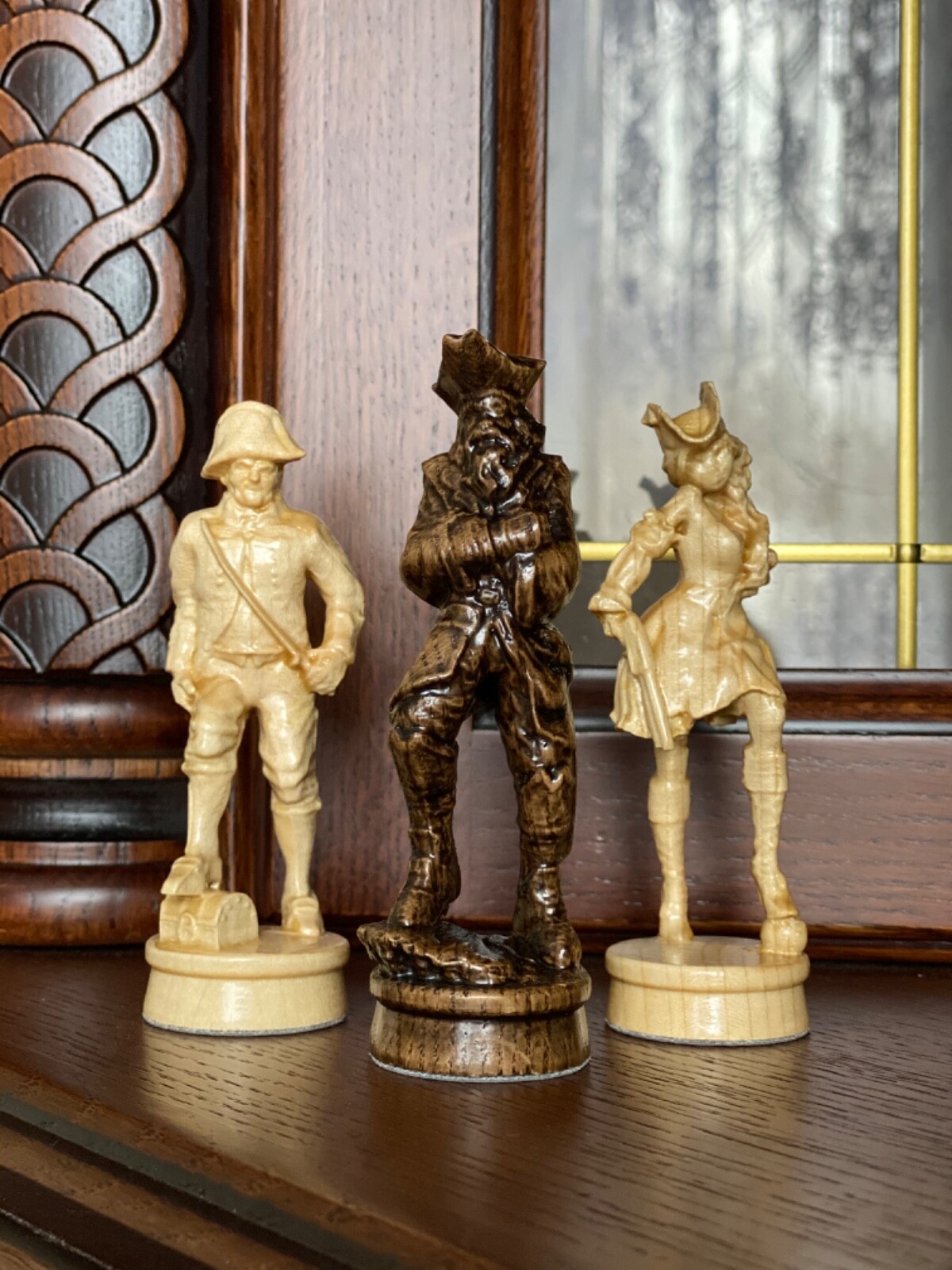 Pirates of the Caribbean Sea, Chess pieces, Wooden chess pieces ...