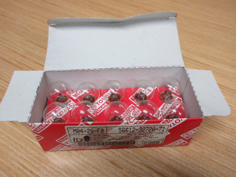 Toyota 56612-32720-71 Back-Up Lamp Bulb 566123272071 (Pack of 10) | eBay