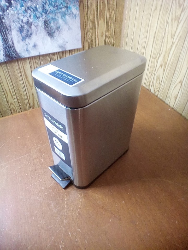 Small Trash Can with Lid, 1.3 Gallon (5 Liter) | Stainless Steel ...