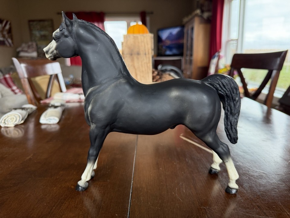 Breyer #48 Black Stretch Morgan With Blue Ribbon Sticker | eBay