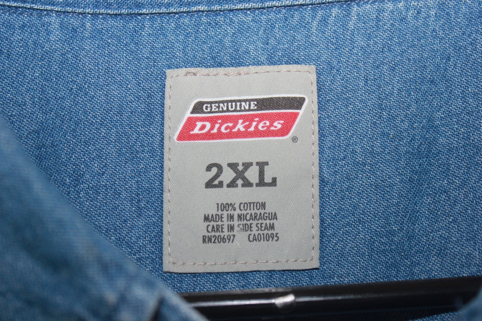 Dickies Medium Wash Denim Long Sleeve Button Down Shirt Men s Size 2XL dickies-medium-wash-denim-long-sleeve-button-down-shirt-men-s-size-2xl